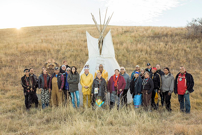 Spiritual Leaders of the Oceti Sakowin Invoke American Indian Religious ...